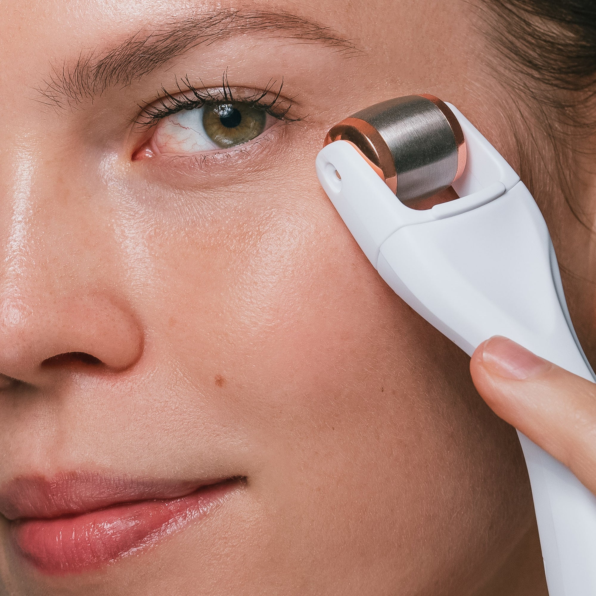 BeautyBio GloPRO® Cryo Roller Duo Attachments